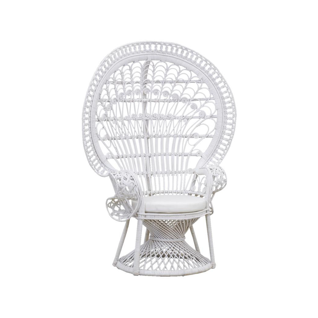 Fauteuil Emmanuelle en rotin laqué blanc Aubry Gaspard MFA3770C